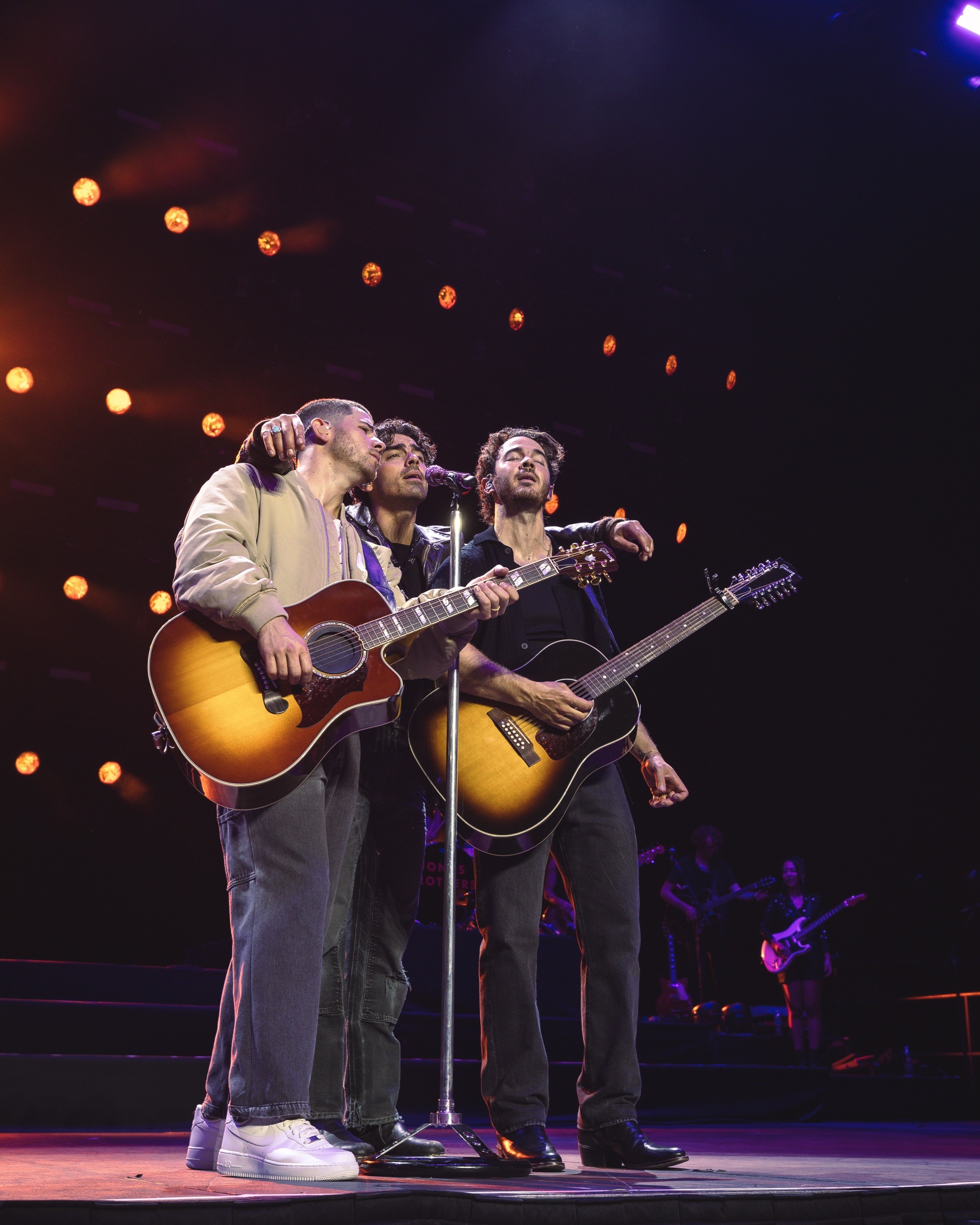 Monterrey | Media | THE TOUR | Jonas Brothers
